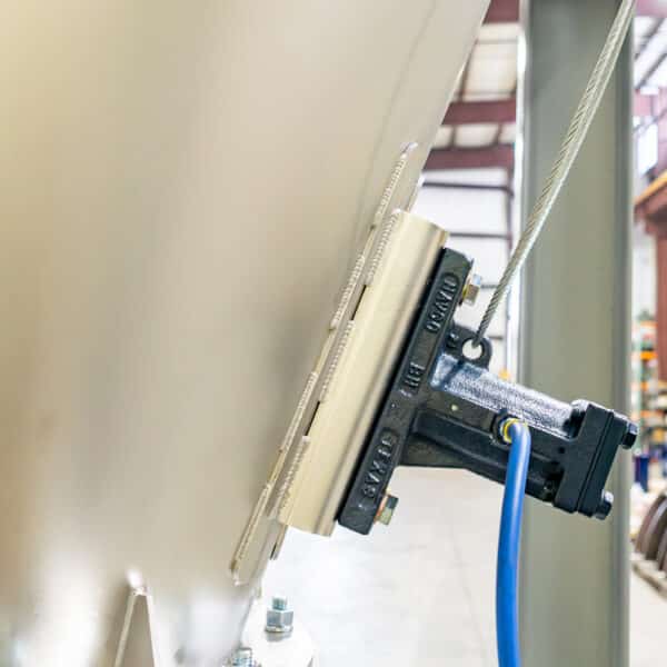 Pipe and Chute Vibrator - Pneumatic or Electric | NAVCO