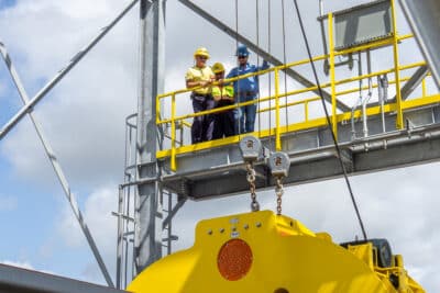 Pipe and Chute Vibrator - Pneumatic or Electric | NAVCO